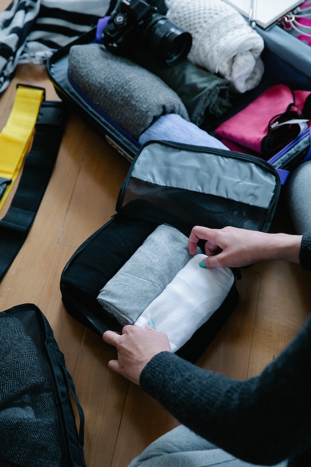 Are Packing Cubes Worth It? How To Organize Your Suitcase Using Packing ...